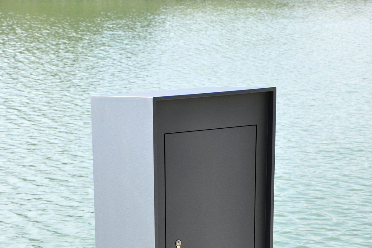 Power and water bollard Modena | Thieme GmbH