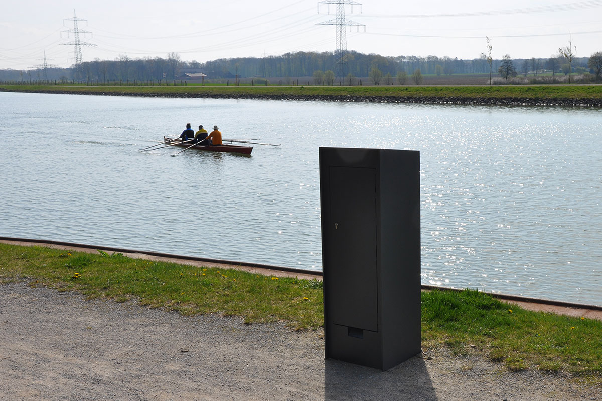 Power and water bollard Modena | Thieme GmbH